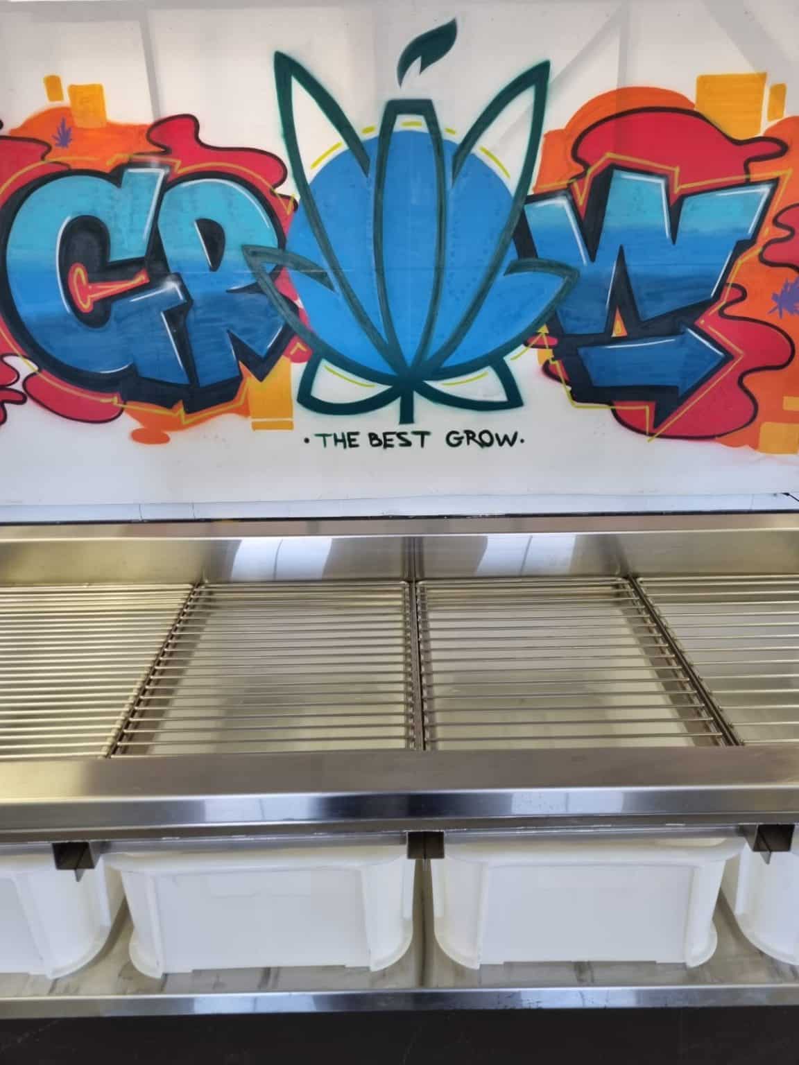 Stainless Steel Bud Sorter Table | The Best Grow